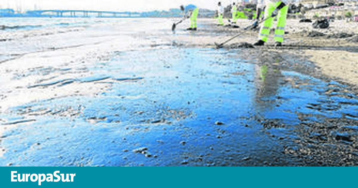 Medio Ambiente forma a expertos para actuar en caso de vertidos