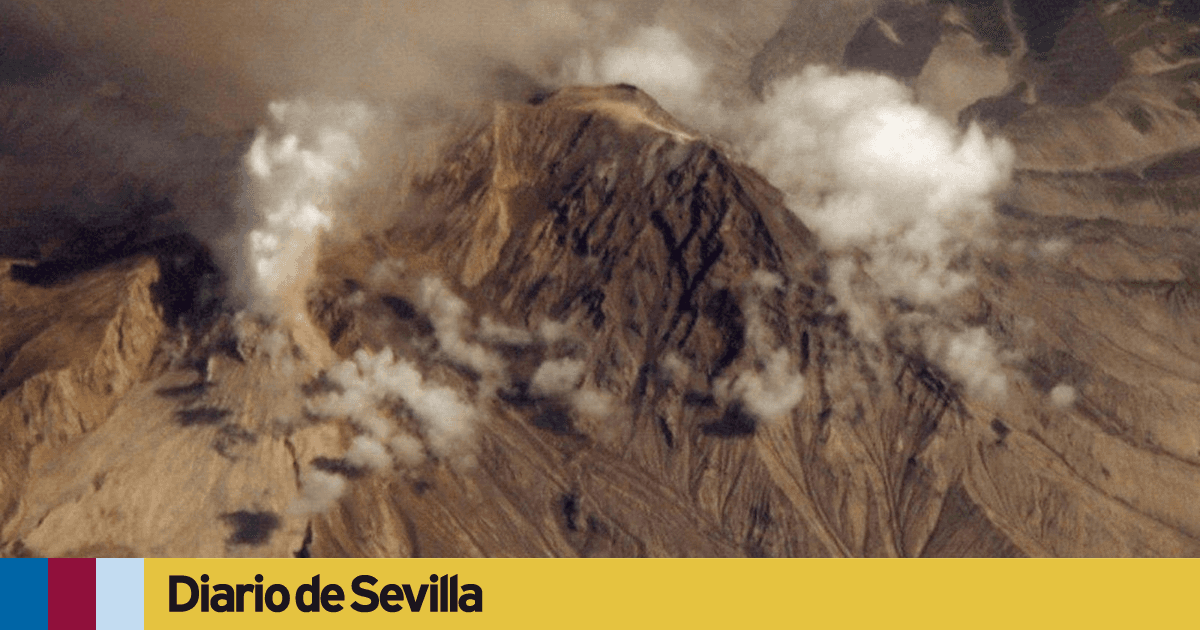 ¿Qué está pasando con el volcán que ha entrado en erupción en Rusia?