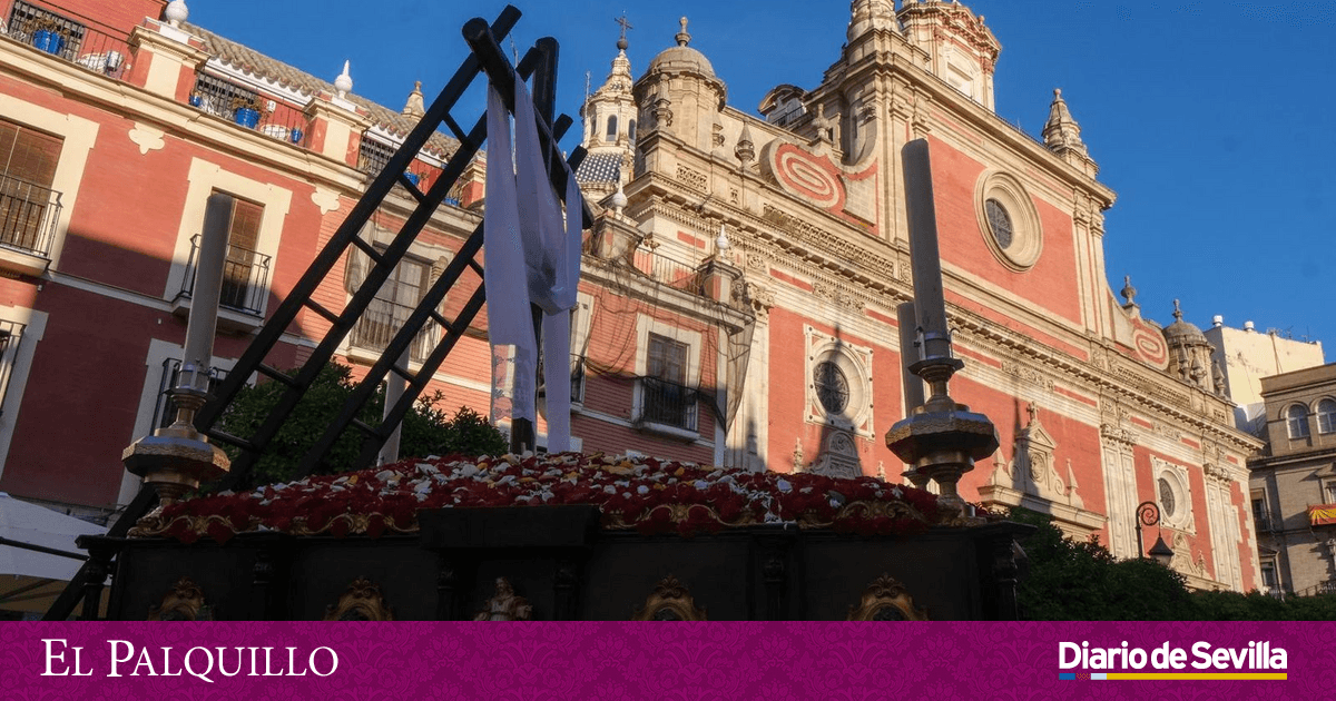 Video: La Cruz de Mayo del Colegio Tabladilla recorre el centro de ...