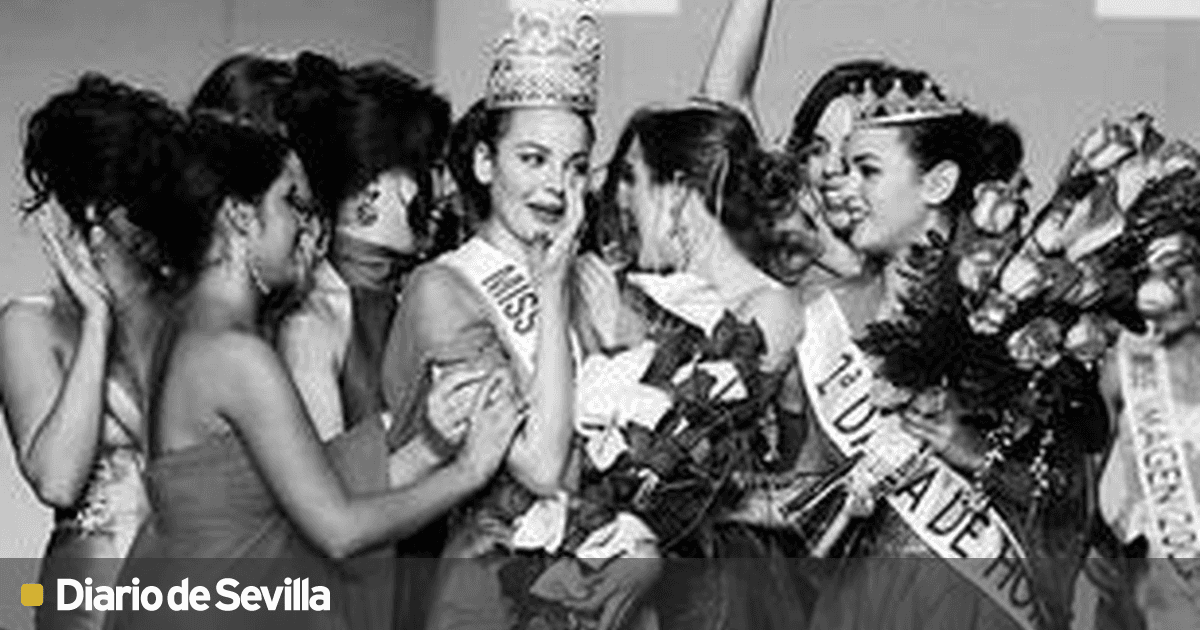 Desfilando bajo la LluviaFátima Jiménez, Miss Sevilla 2008