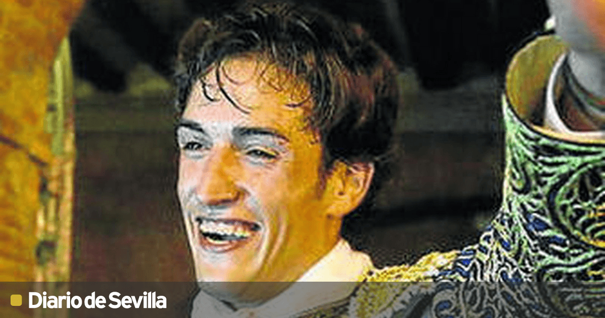 Jesús Duque abre la Puerta Grande en el cierre de la temporada en Valencia