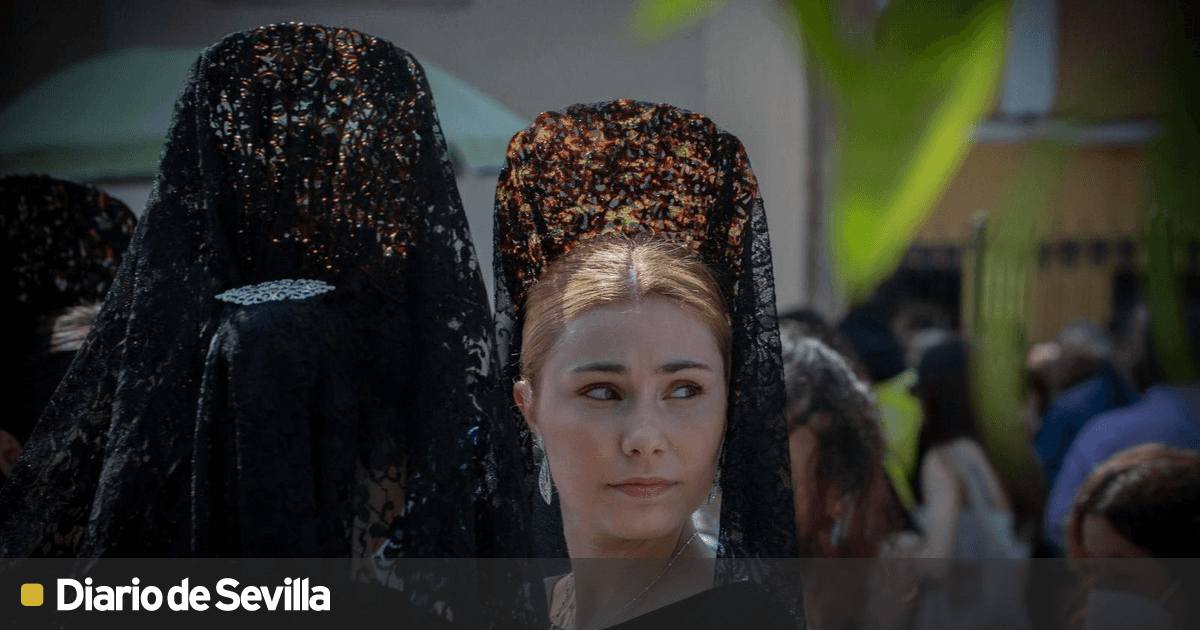 Así hay que vestir de mantilla el Jueves Santo y el Viernes Santo