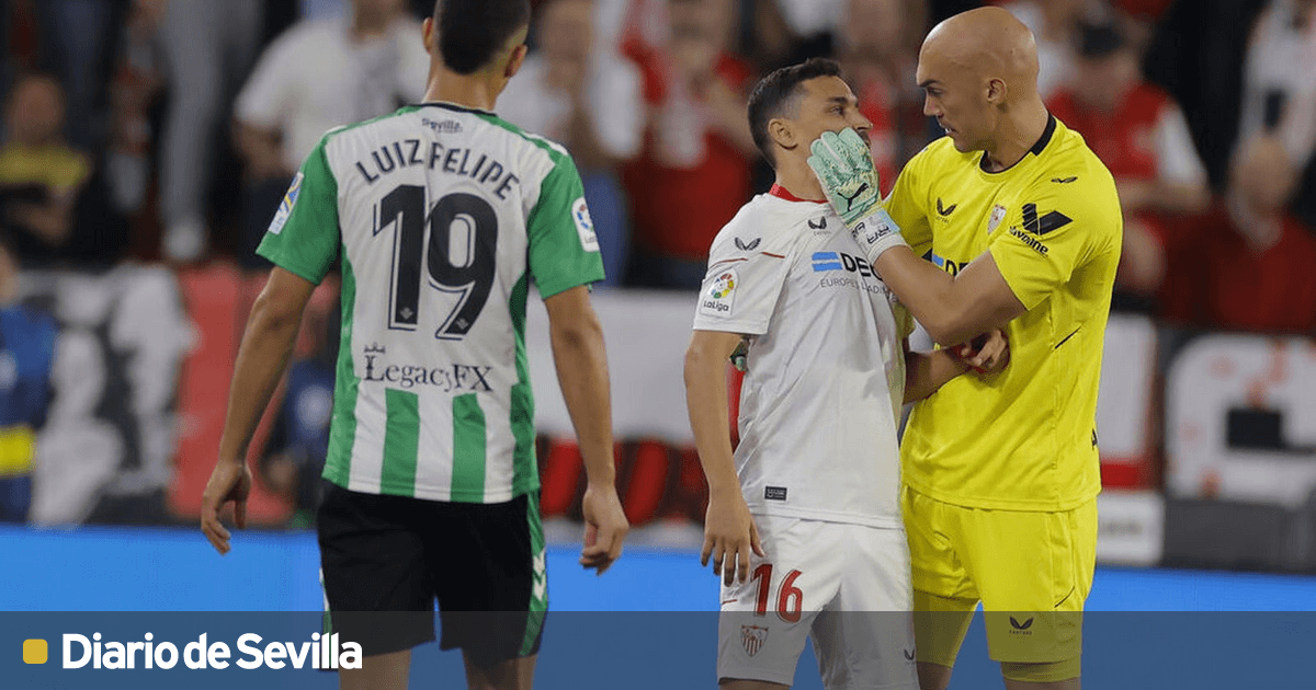 La entrada de Miranda y el derbi en el que a Jesús Navas se lo llevaban ...