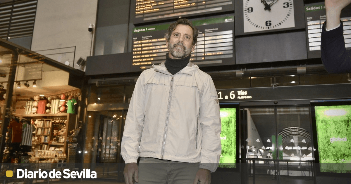 Quique Sánchez Flores firma como entrenador del Sevilla hasta 2025