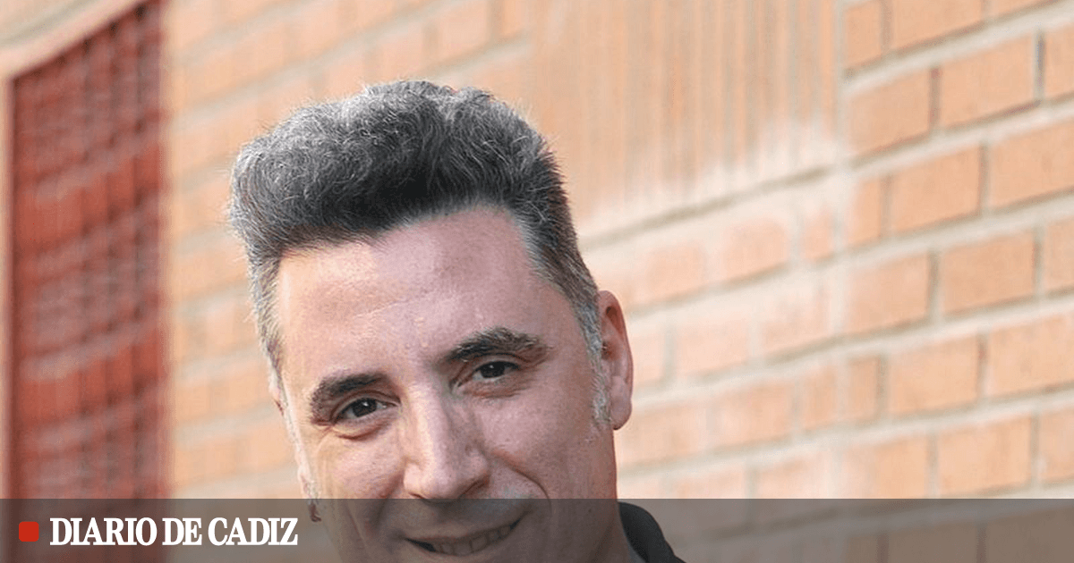 El cantante Loquillo pone hoy el broche de oro al festival