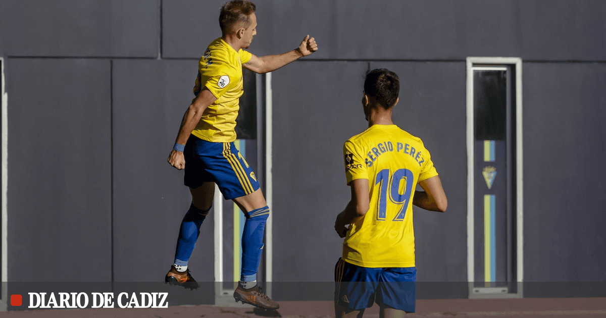 Morillo, jugador de moda en el Cádiz B: "Me propongo llegar a lo máximo"