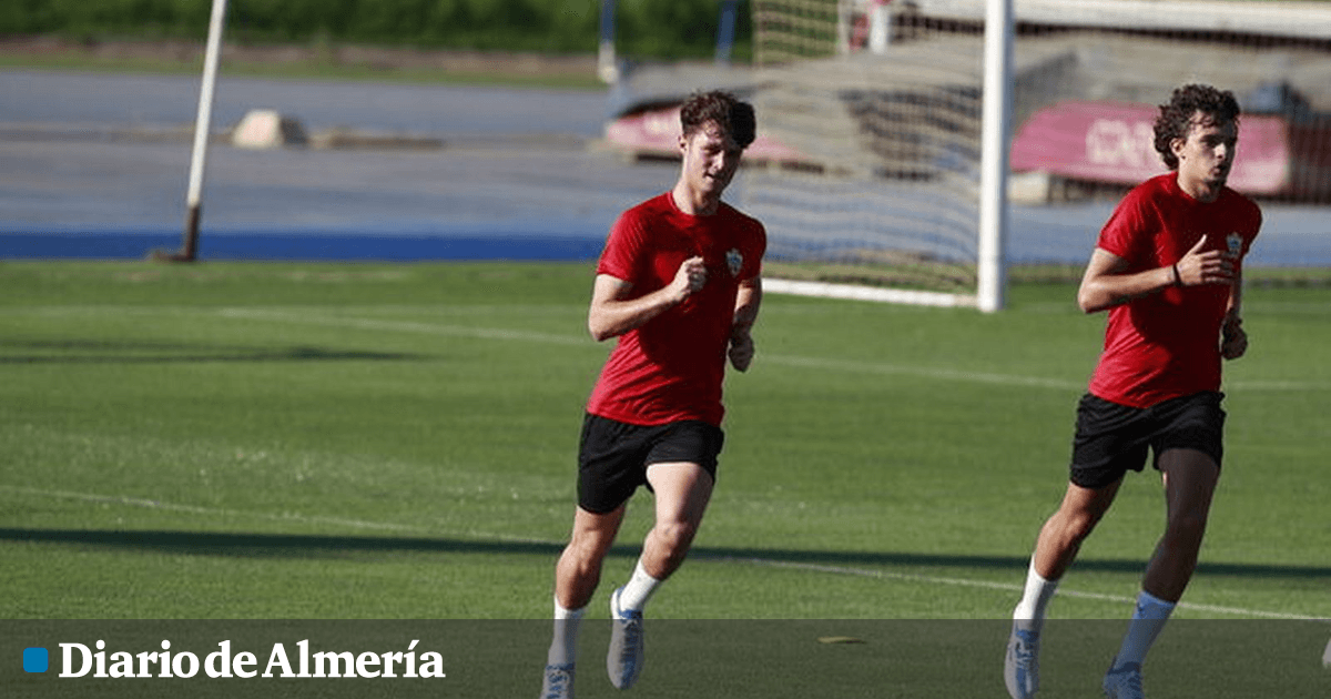 David Cuenca concluye su etapa en el filial del Almería, al que llega ...