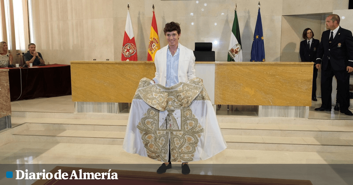 Jorge Martínez recibe el Capote de Paseo de Almería horas antes de su ...
