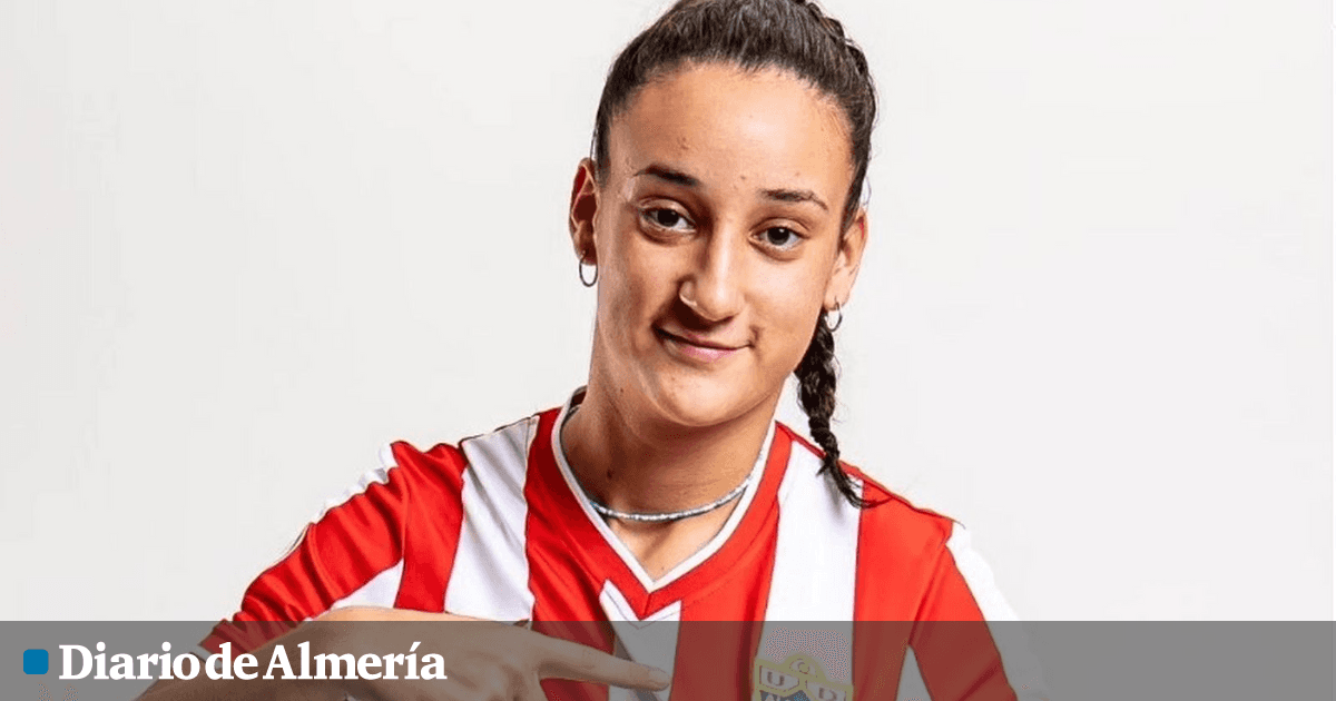 Carla Aguilar, primera jugadora del Almería en ir con la selección española