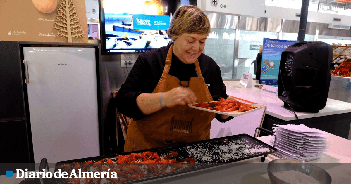Video: Almería conoce y degusta un producto estrella: la gamba roja