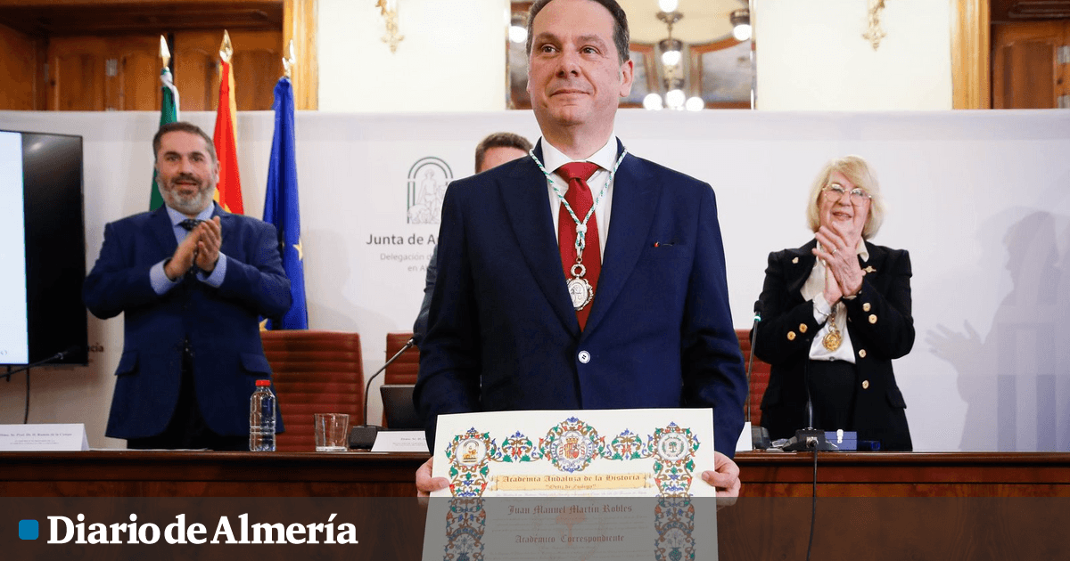Juan Manuel Martín Robles ingresa como académico de Historia de ...