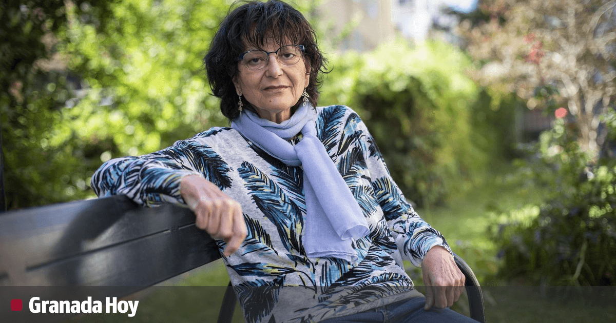 Entrevista Ángeles Mora | Poeta "El mundo clasista y capitalista en el ...