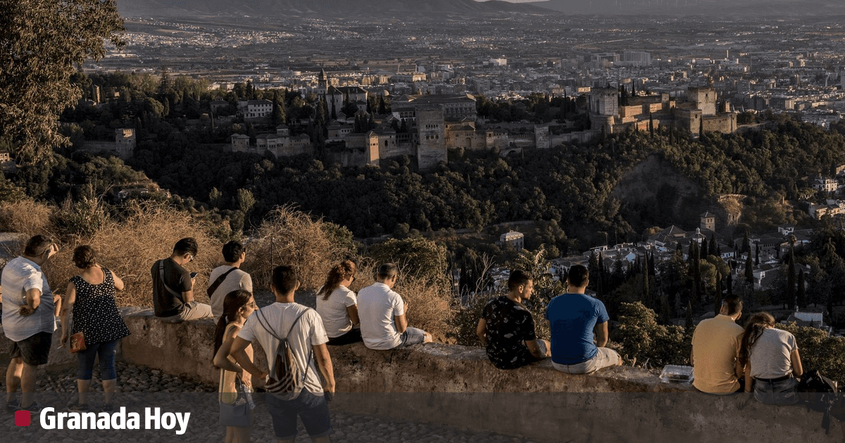 Los lugares para ver el mejor atardecer veraniego de Granada
