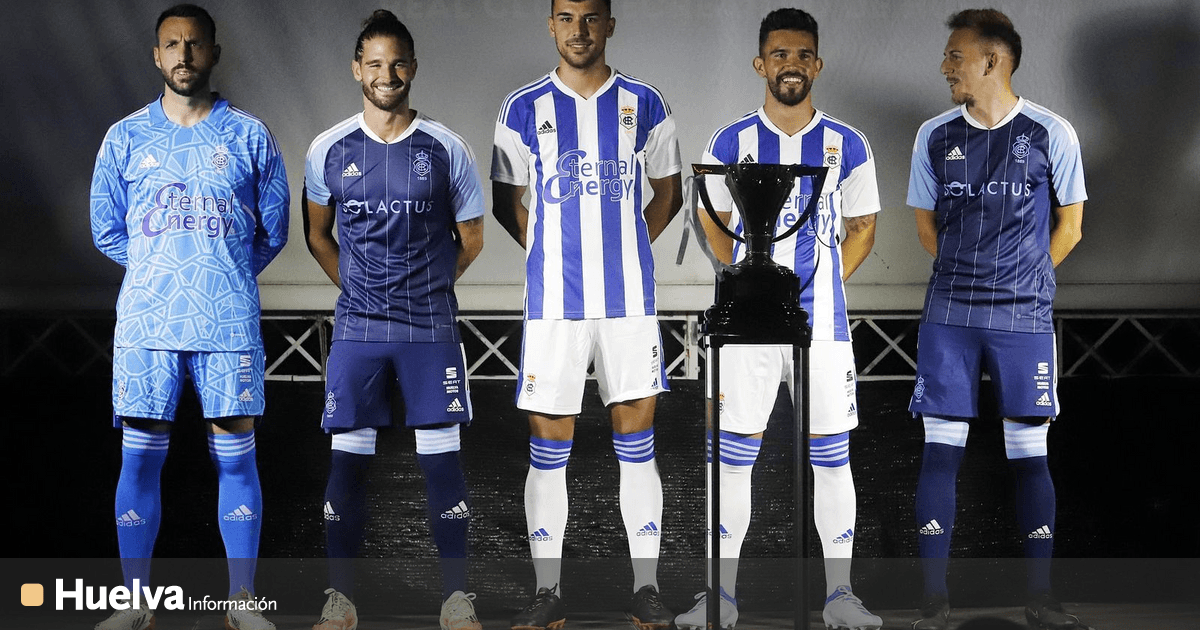 La nueva equipación del Recre en imágenes
