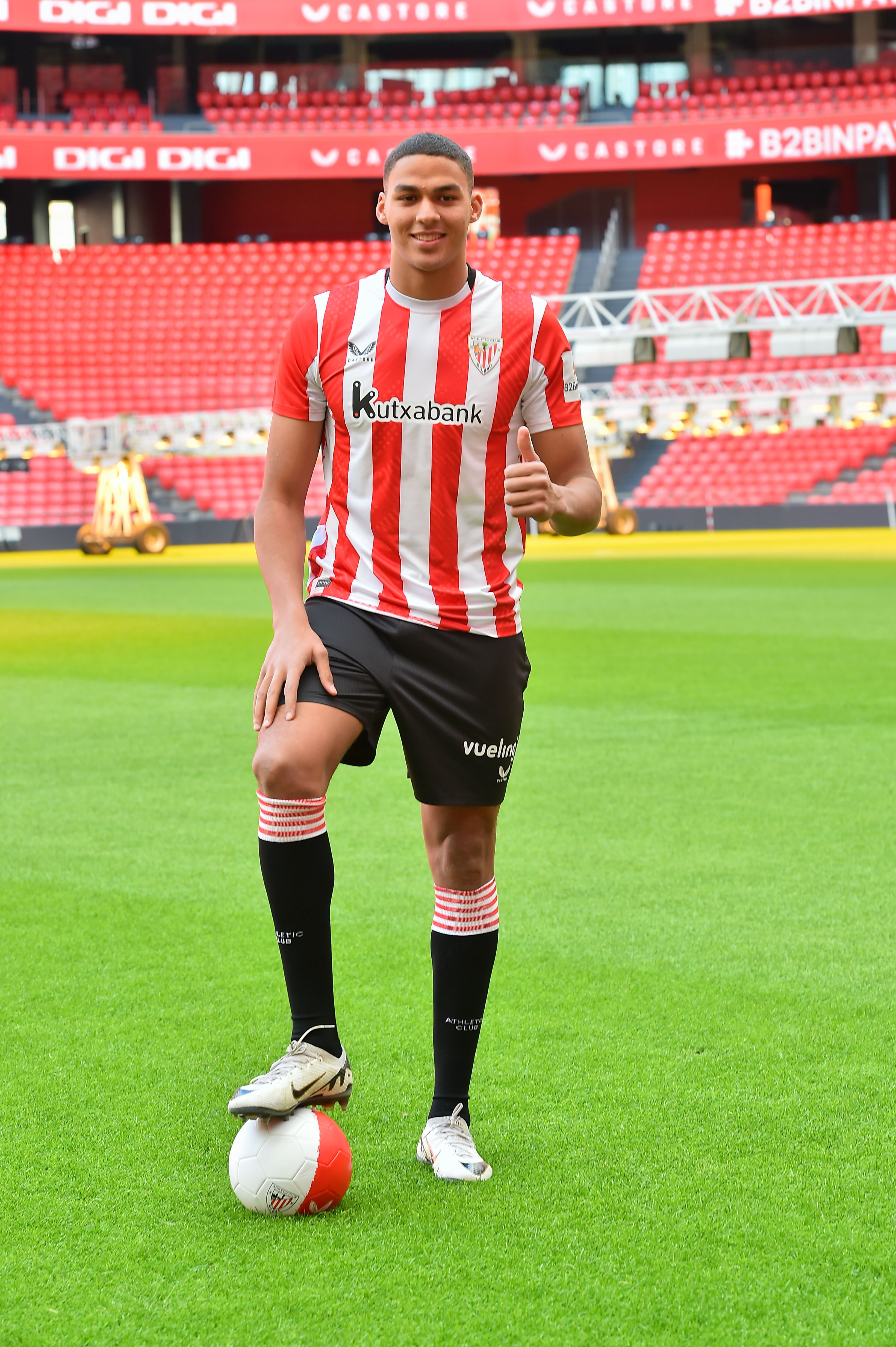 Maroan Sannadi: el elefante africano que anda suelto por San Mamés