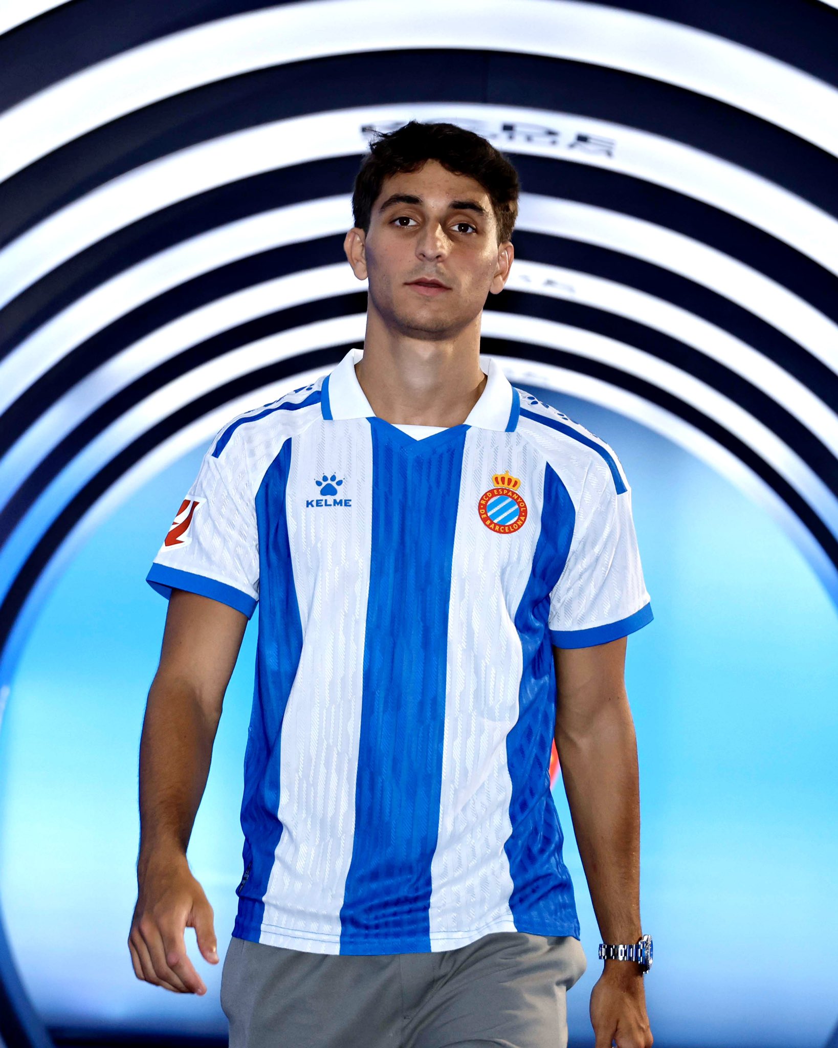 Ramón Terrats llega cedido al Espanyol, del que es socio desde que ...