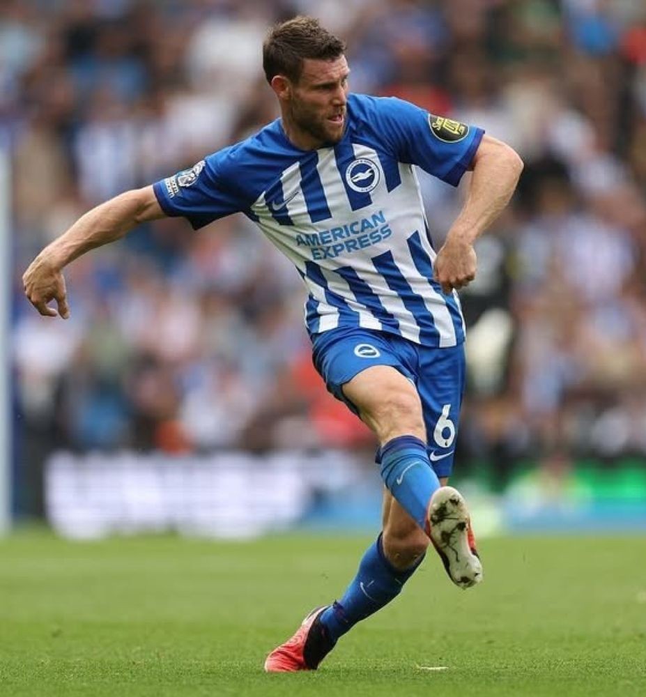 James Milner está a un partido de igualar el récord de apariciones en ...