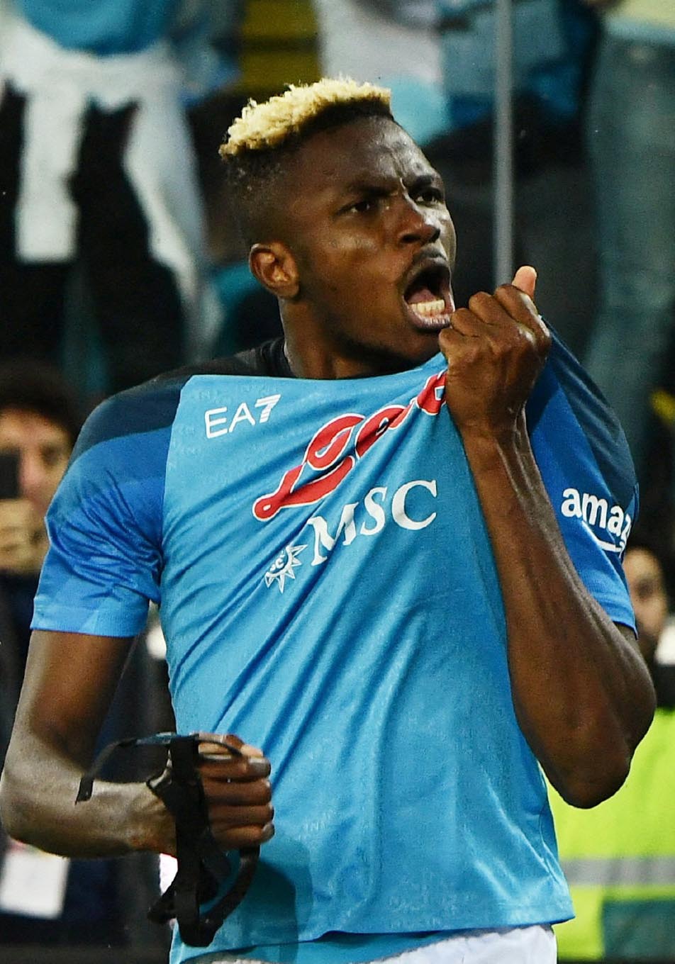 Osimhen, un ejemplo de superación que se corona en Italia