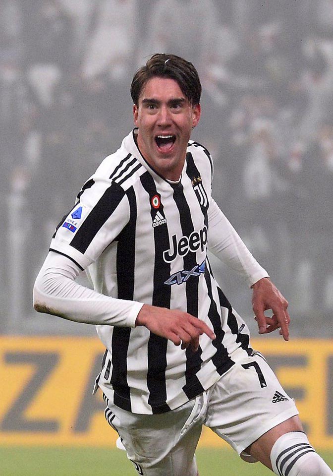 Vlahovic, la alternativa del PSG para la delantera